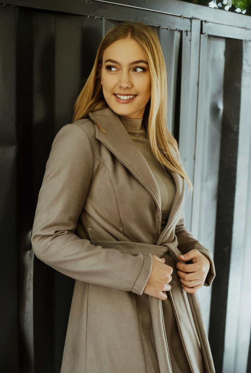 Everly Coat – Basic Essential